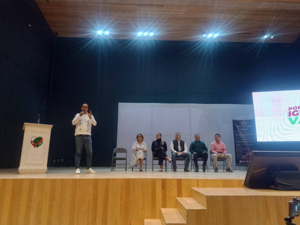 Mañana inicia la villa y circo navideño: Erik Catalán Rendón – Tribuna ...